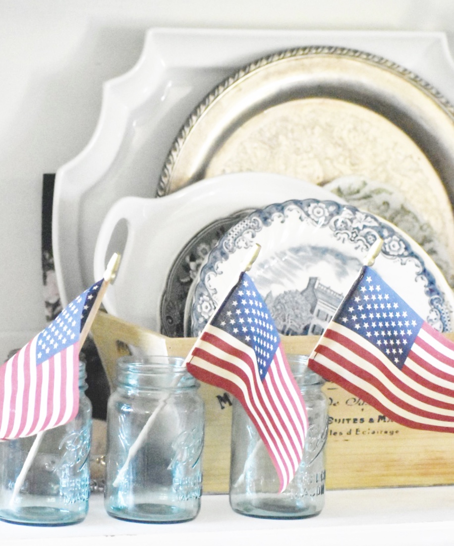 simple patriotic decorating